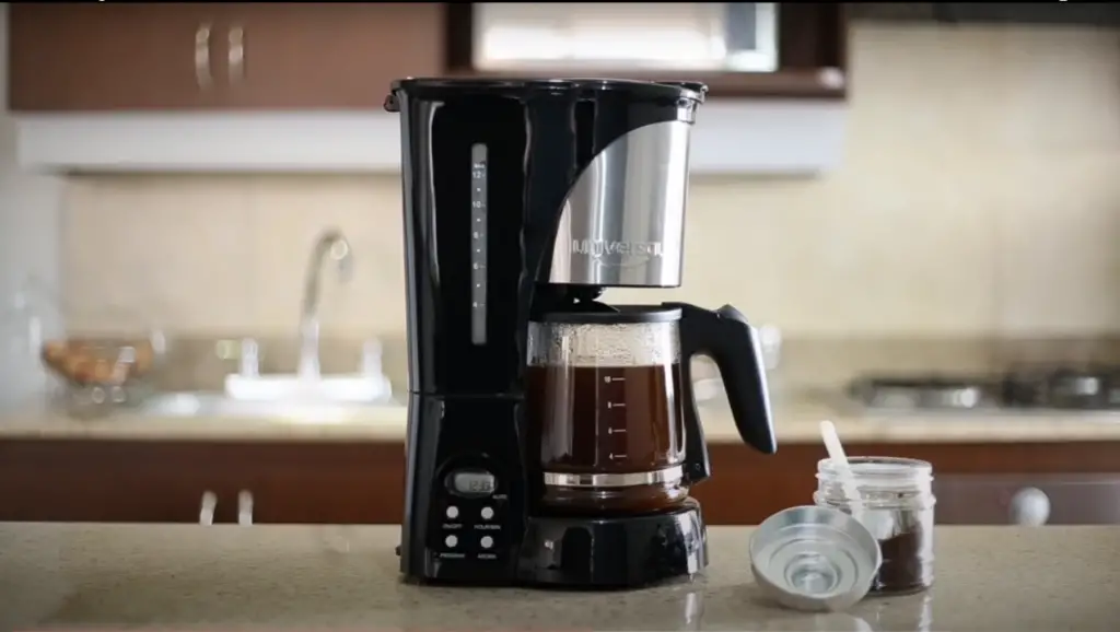 Mejores marcas de cafeteras de 12 tazas - Guía de compra 2022